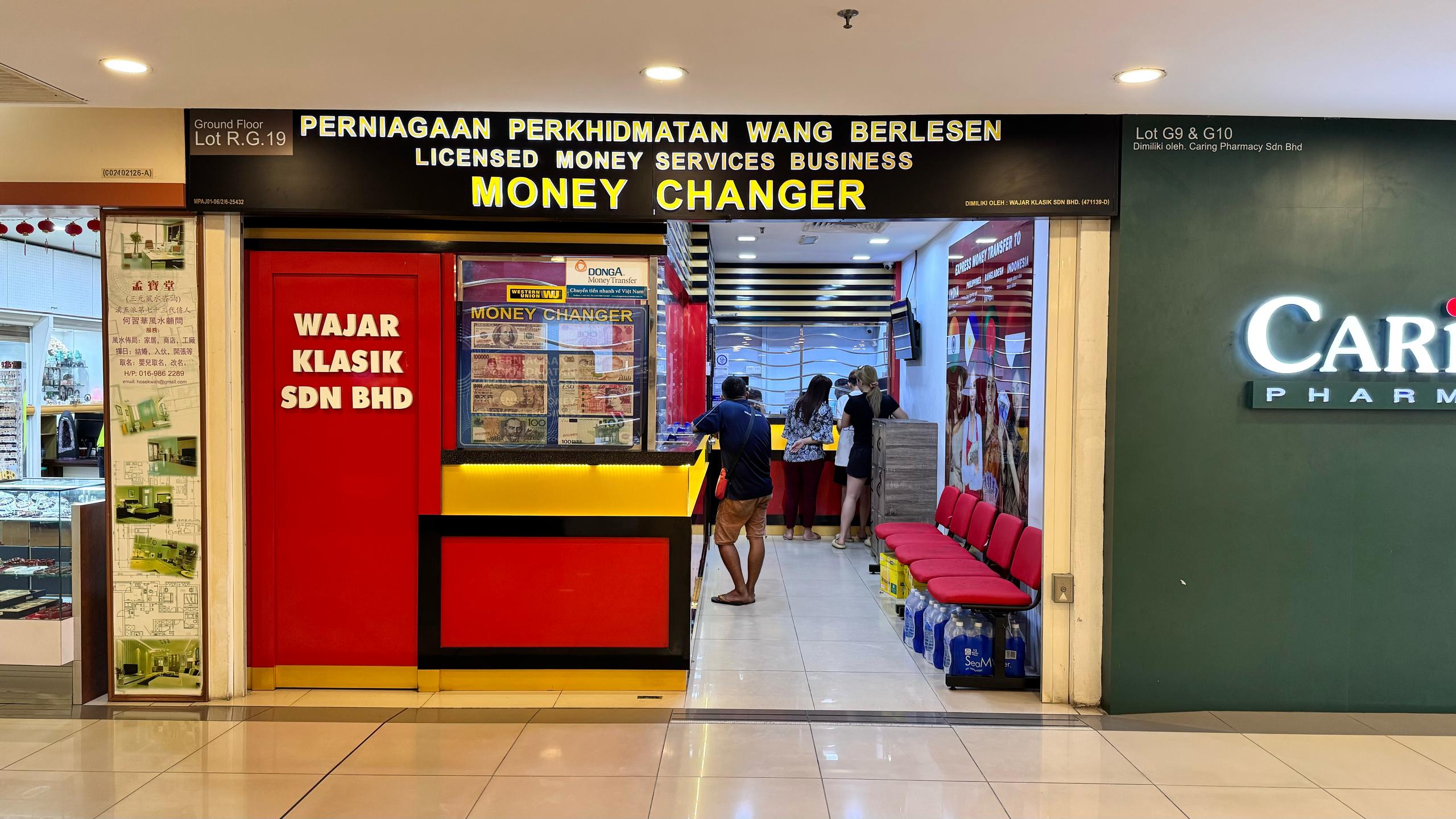 Wajar Klasik (Money Changer) - MidPoint Shopping Complex